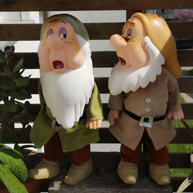 Zwei Zwerge von Simba Disney Princess, schön als Gartendeko. (Gebraucht ...