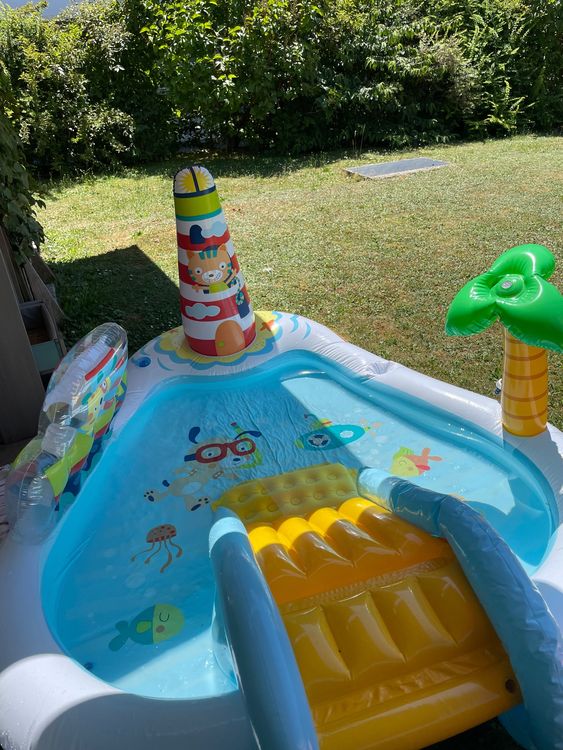 Planschbecken mit Rutsche für Kleinkinder inkl. Fusspumpe (Gebraucht ...