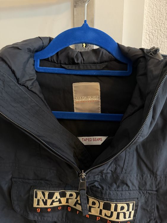 Black Napapijri Rainforest anorak jacket, the "Geography” (Neu (gemäss ...