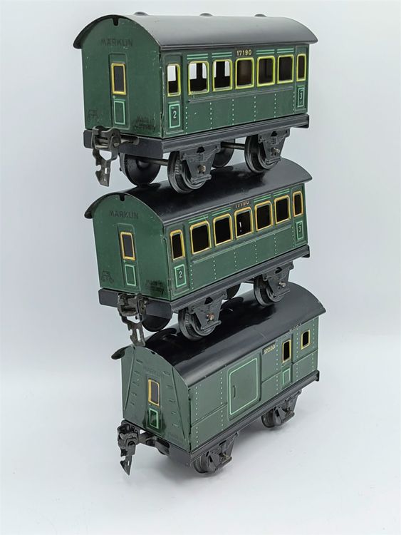 Spur 0 Märklin Zug R 880 Uhrwerk mit 3 Wagen, OVP (Gebraucht) in Basel ...