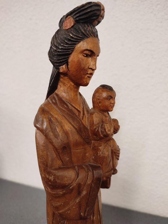 Skulptur der Guanyin mit Buddha als Kind auf dem Arm | Kaufen auf Ricardo
