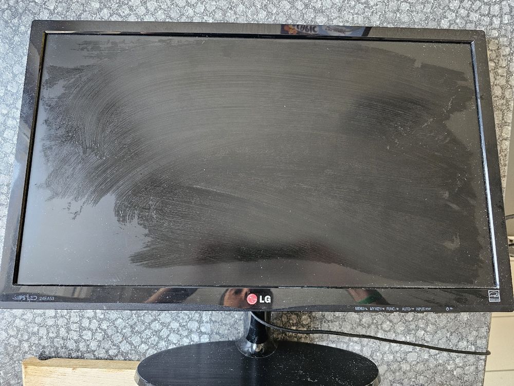 Television / Computer Screen LG | Kaufen auf Ricardo