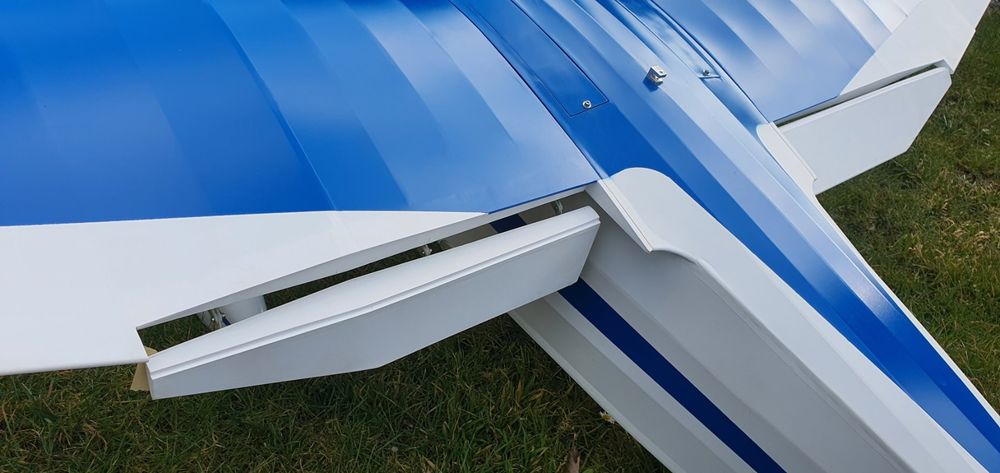 Grosse RC Stinson Reliant SR9 Modellflugzeug | Kaufen auf Ricardo