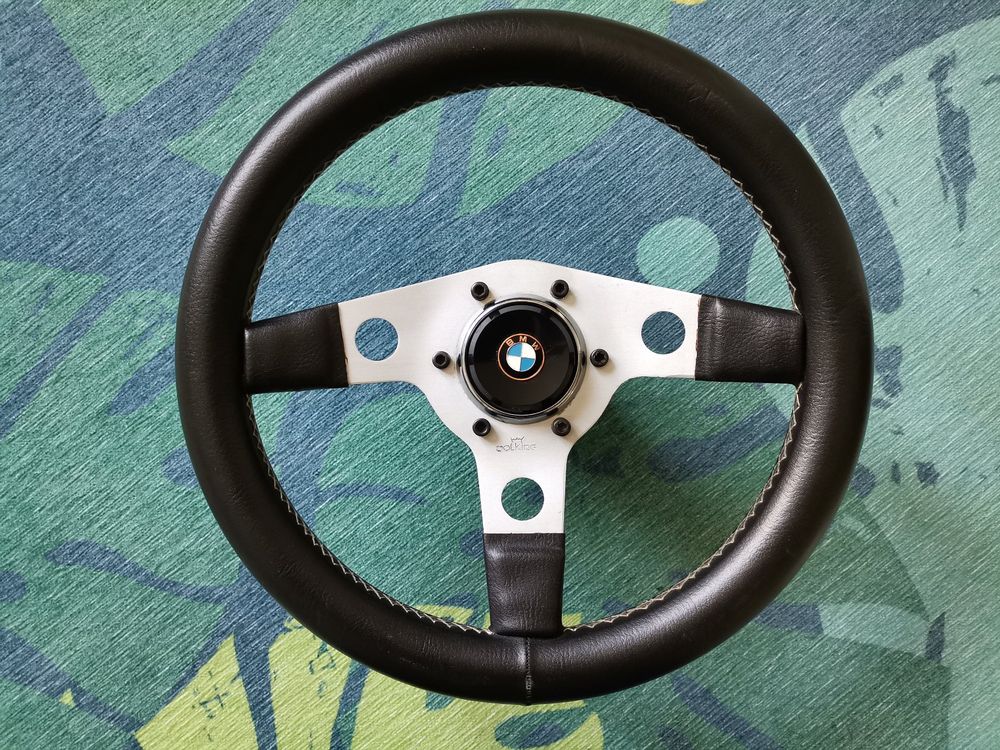 Volant sport cuir noir Volking BMW superbe état 30.5 cm (Gebraucht) in ...