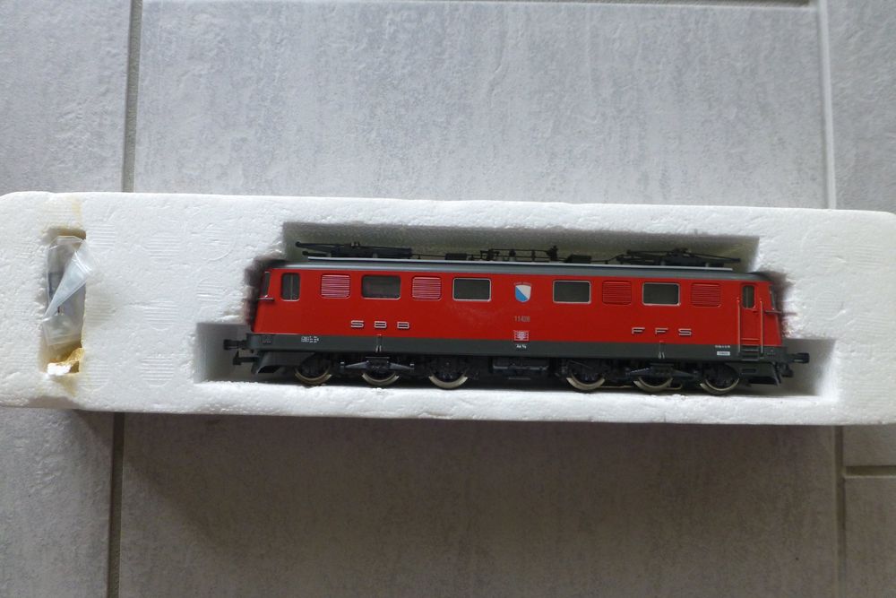 Roco 43938 Ae 6/6 Lokomotive Stadt Zürich (Gebraucht) in Grenchen für ...