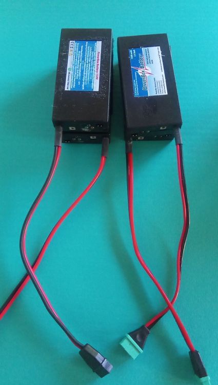 4 Powerbox Accus inkl. Futaba Servo S9254+Emcotec Ladekabel (Gebraucht) in Wil SG für CHF 18 ...