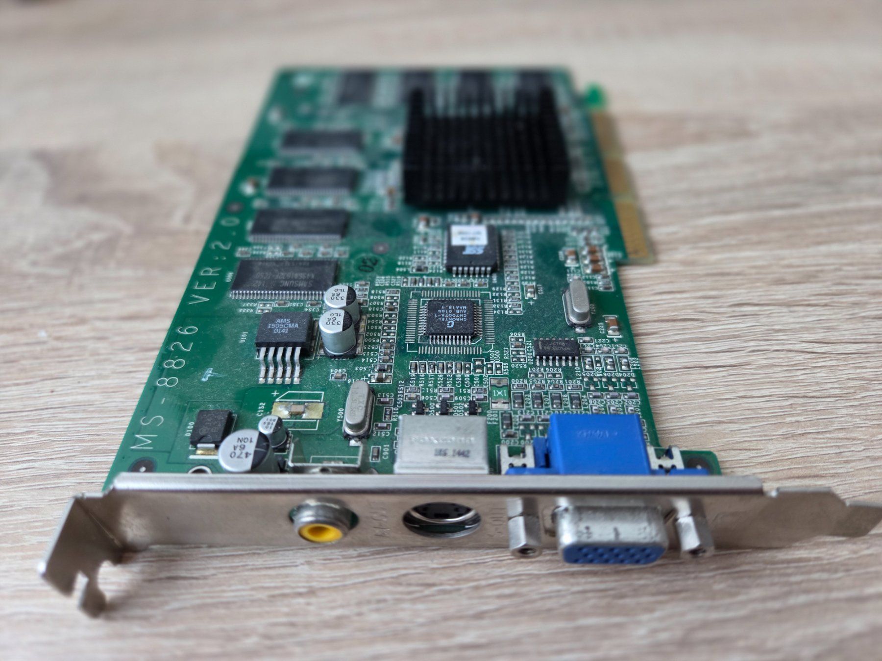 Graphic Card AGP NVIDIA GeForce2 MX 400 64 MB - PC (Gebraucht) in ...