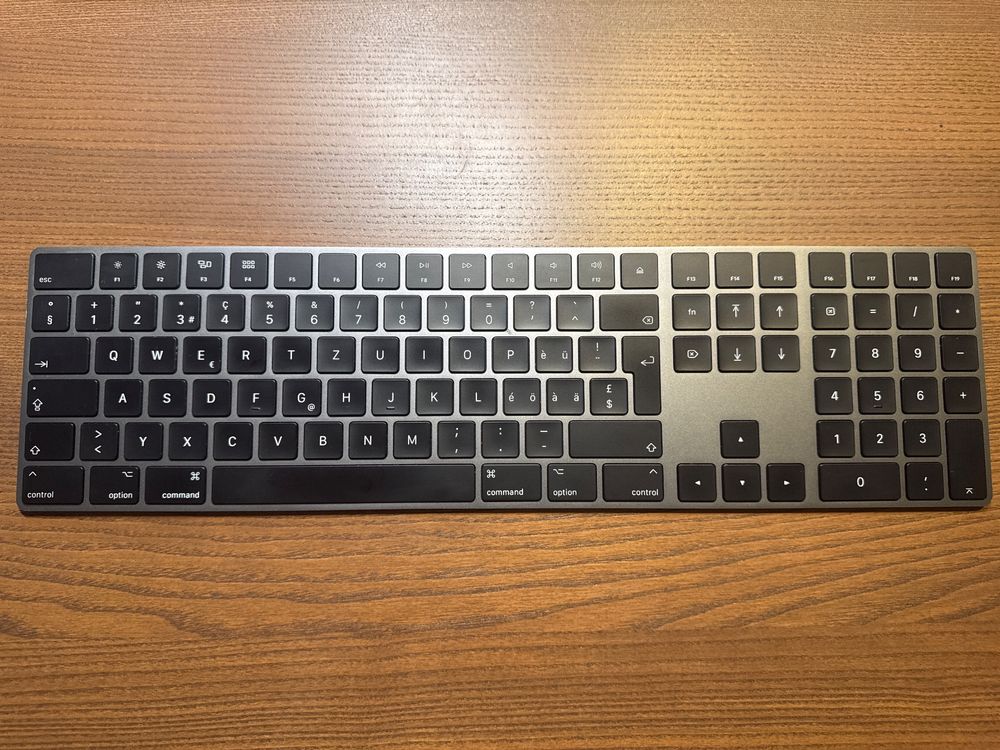 Apple Magic Keyboard mit Ziffernblock (Gebraucht) in Stetten AG für CHF 90 – mit Lieferung auf ...
