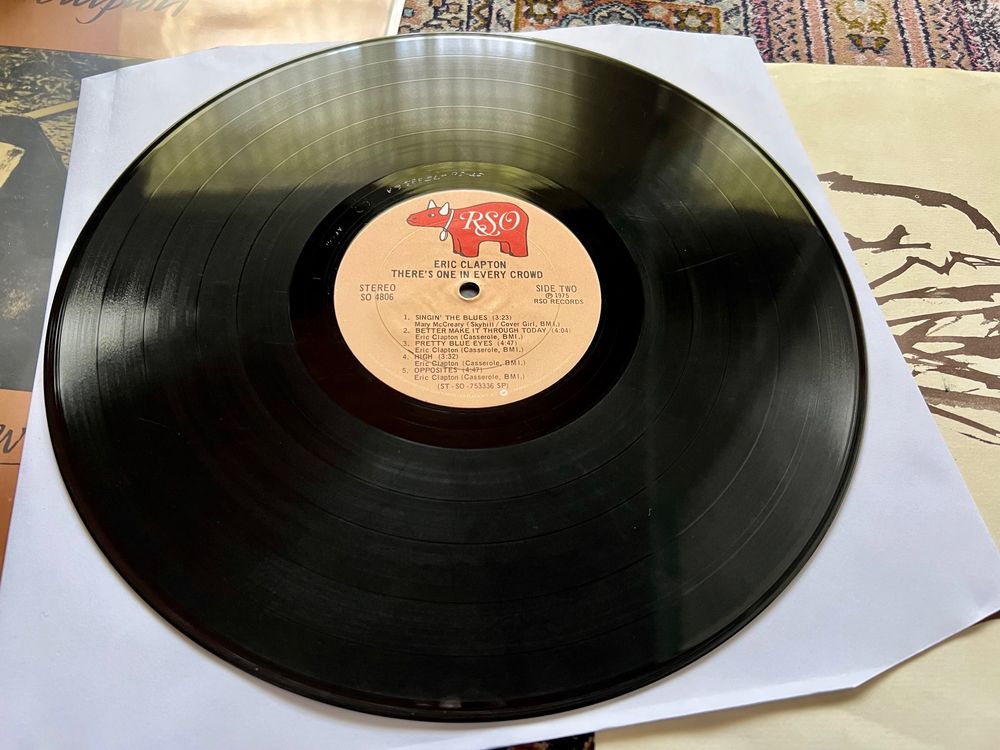 Eric Clapton –There's One In Every Crowd - LP ♪ GEWASCHEN ♪ (Gebraucht) in Unterseen für CHF 12. ...