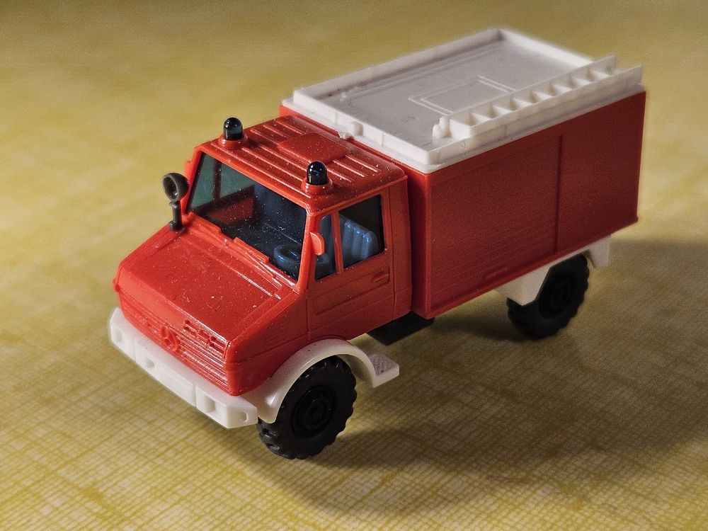 Wiking Mercedes Unimog Feuerwehr (Gebraucht) in Lausanne für CHF 4 ...