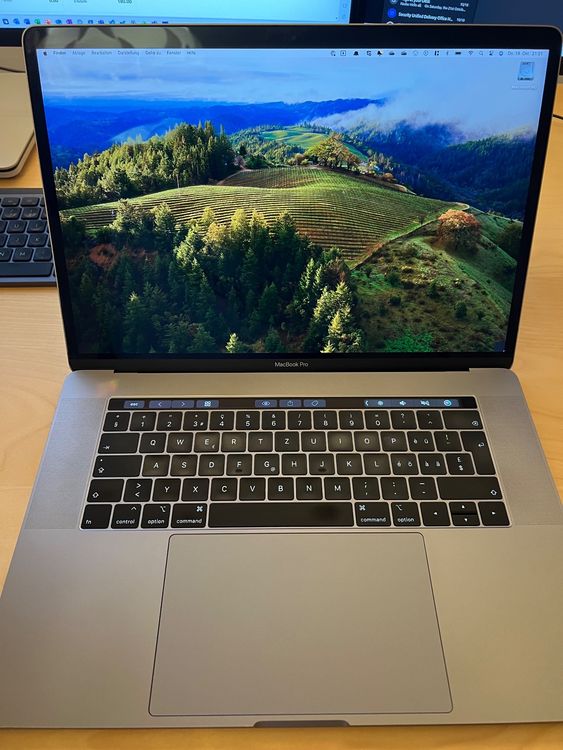 MacBook Pro 2018 - 15“ 32 GB 512GB | Kaufen auf Ricardo