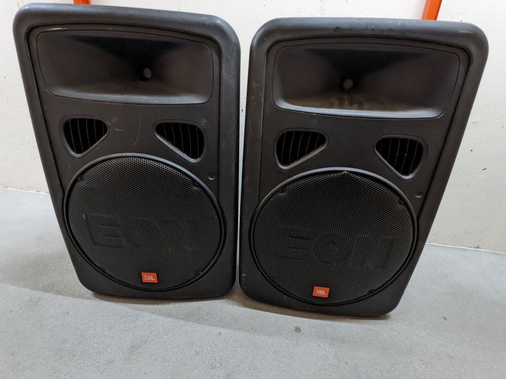2 Boxen JBL EON15 G2 Active PA Speakers (Gebraucht) in Schmerikon für ...