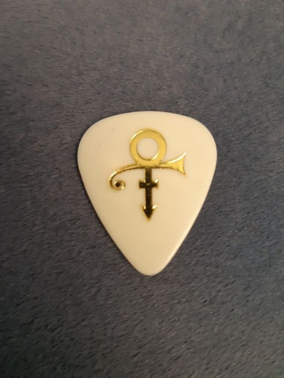 Original Prince Guitar Pick (Gebraucht) in Bülach für CHF 42 – mit ...