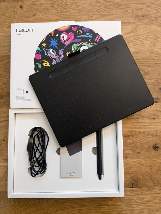 Wacom Intuos Bluetooth Graphic Tablet, like new, orig. box | Kaufen auf ...