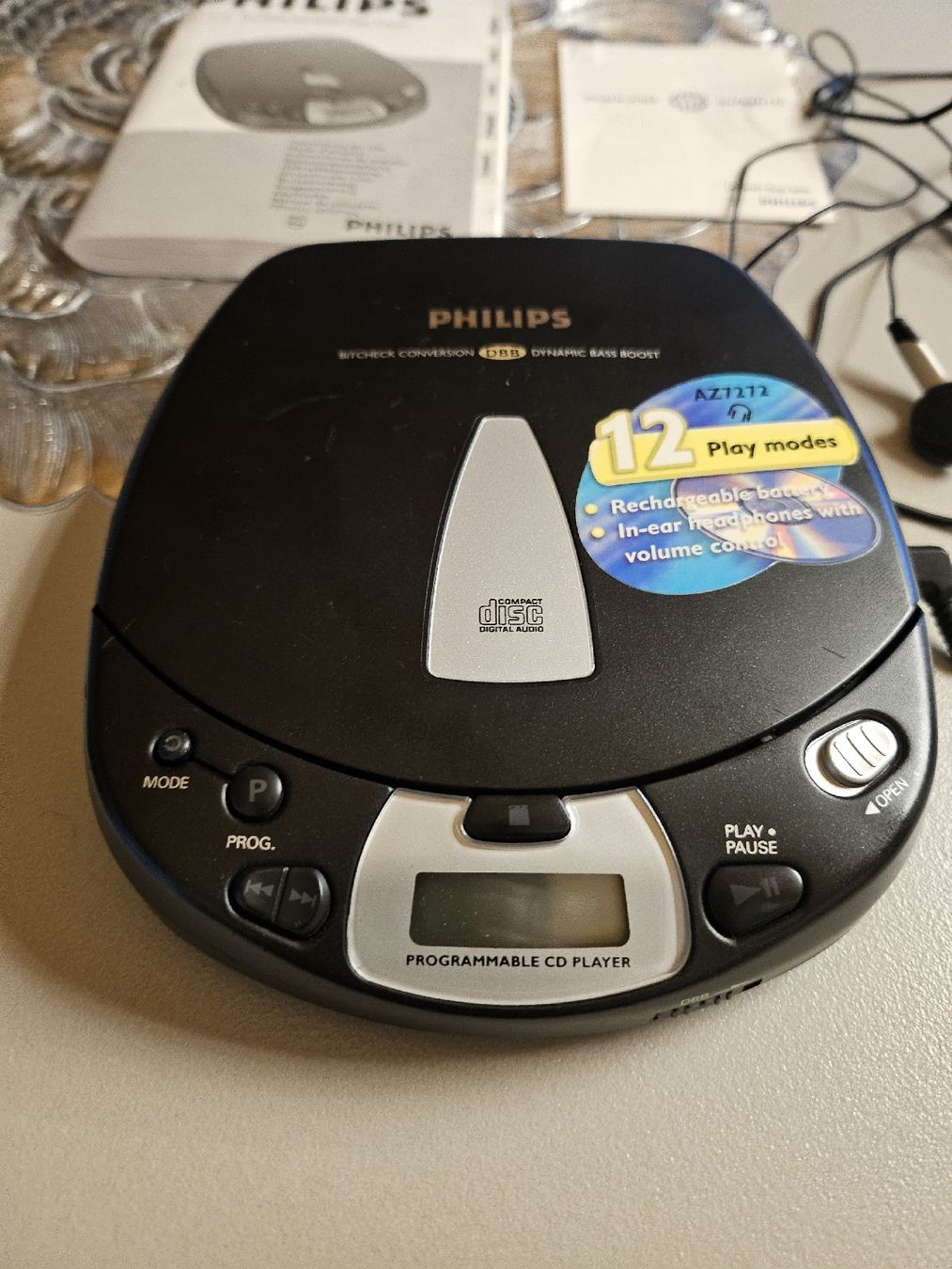 Philips AZ 7272/00 Tragbarer CD-Player mit Kopfhörer! (Gebraucht) in St ...