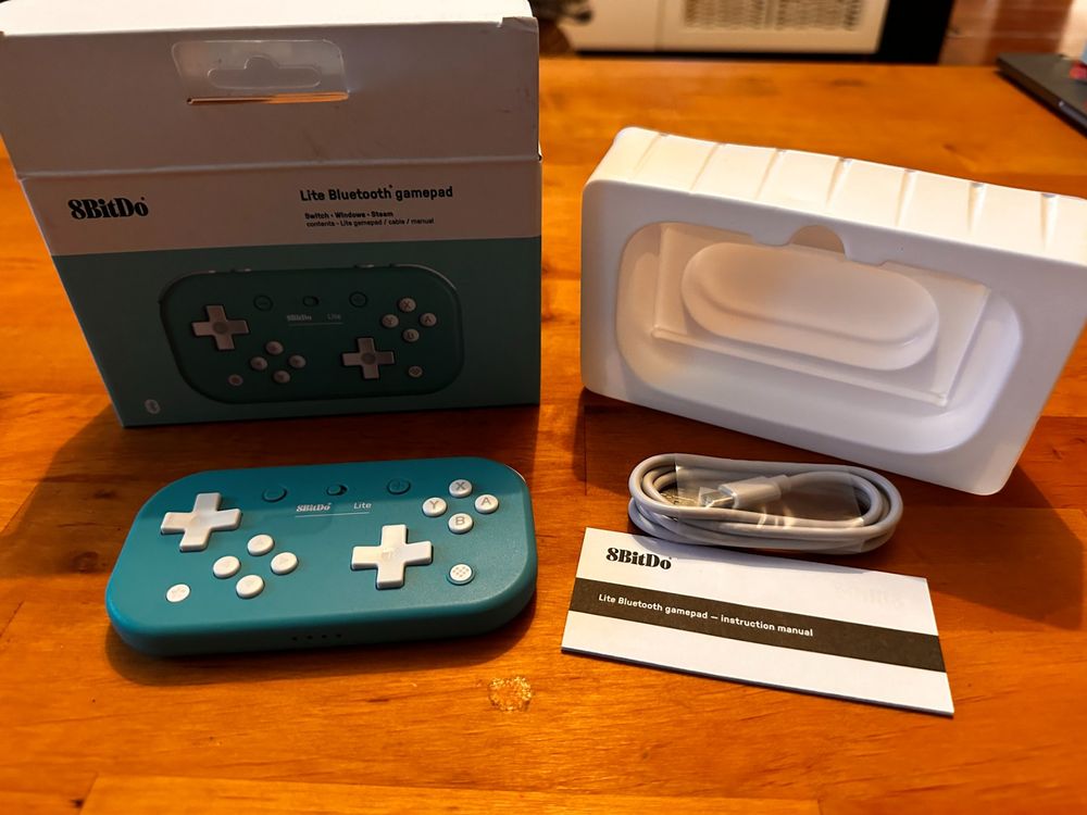 Gamepad 8BitDo: Lite Bluetooth Gamepad Bleu (Gebraucht) in Bellevue für CHF 25 – mit Lieferung ...