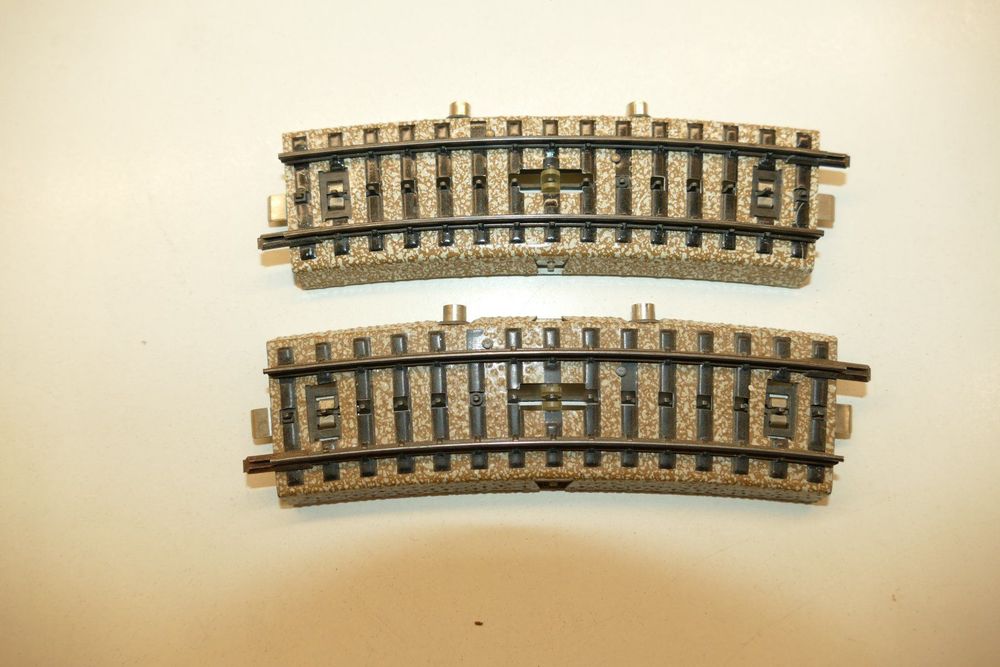 Märklin: 2xM-Schaltgleisst. gebogen 5213 | Kaufen auf Ricardo