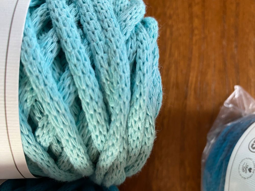 DMC Nova Vita Garn zum häkeln, stricken oder Makramee | Kaufen auf Ricardo DMC Nova Vita Garn zum häkeln, stricken oder Makramee | Kaufen auf Ricardo