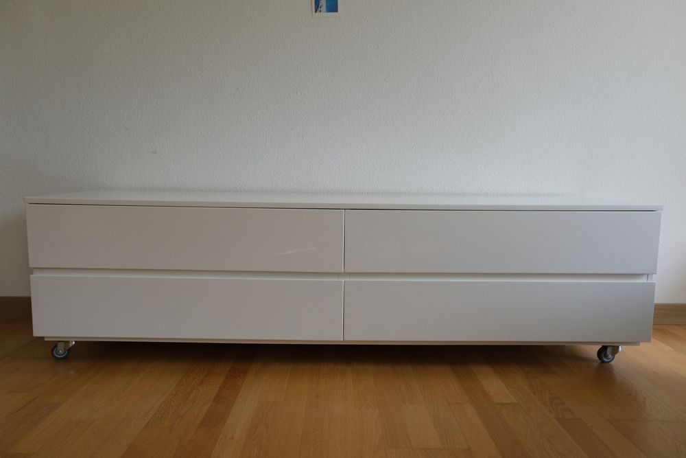 Lowboard, weiss, hochglanz, B 180 cm, H 50 cm, Tiefe 43 cm (Gebraucht ...