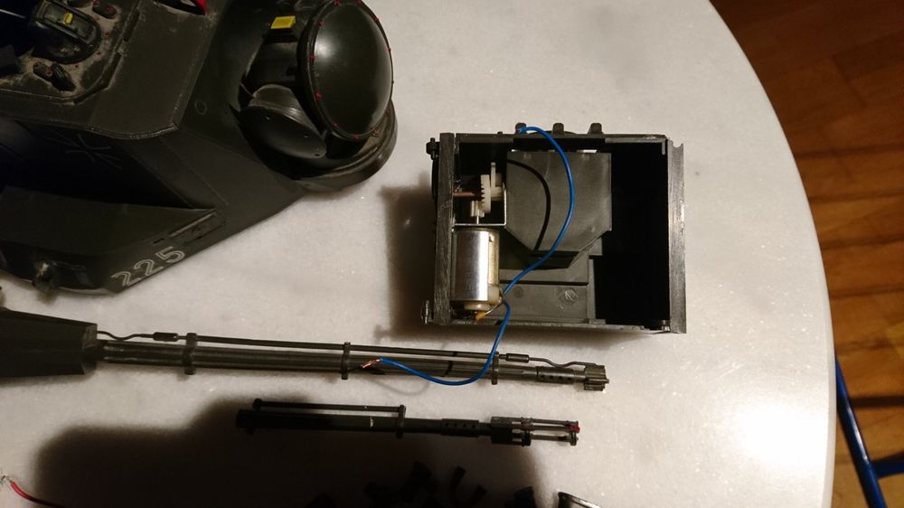 TAMIYA RC PANZER FLAKPANZER GEPARD ITEM 56003 TEILE (Defekt) in Wilderswil für CHF 20 – mit ...