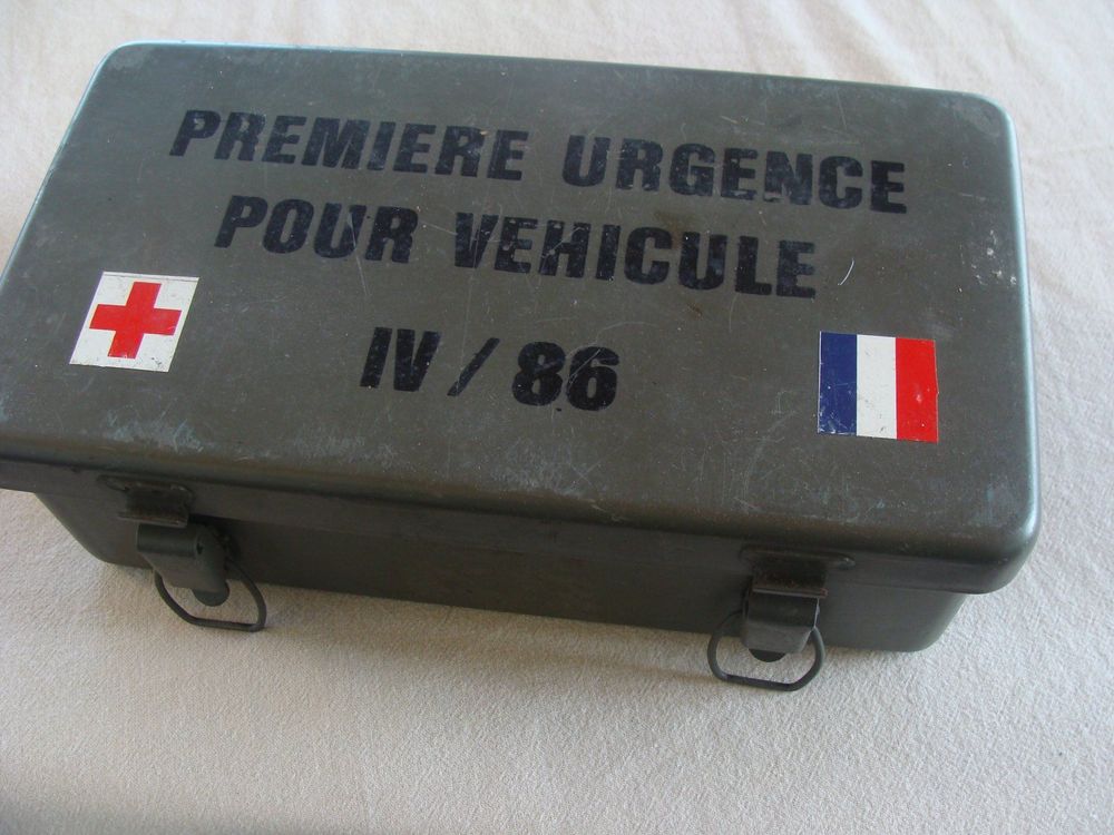 Boîte 1ère urgence pour véhicule | Kaufen auf Ricardo