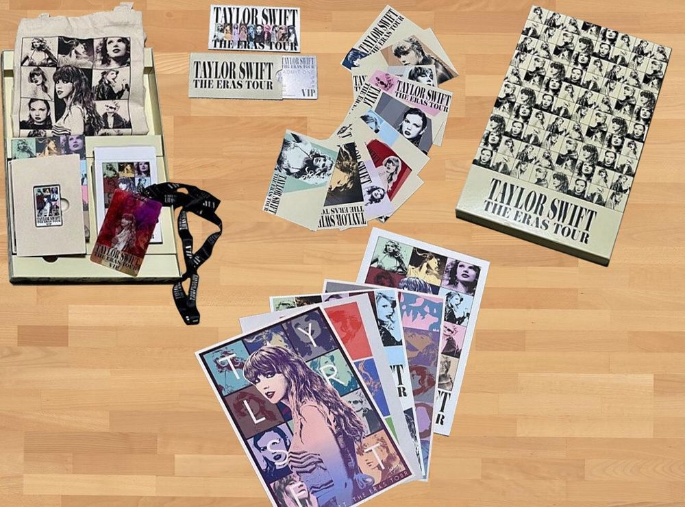 2x Taylor Swift VIP Merchandise Box - ungeöffnet | Kaufen auf Ricardo