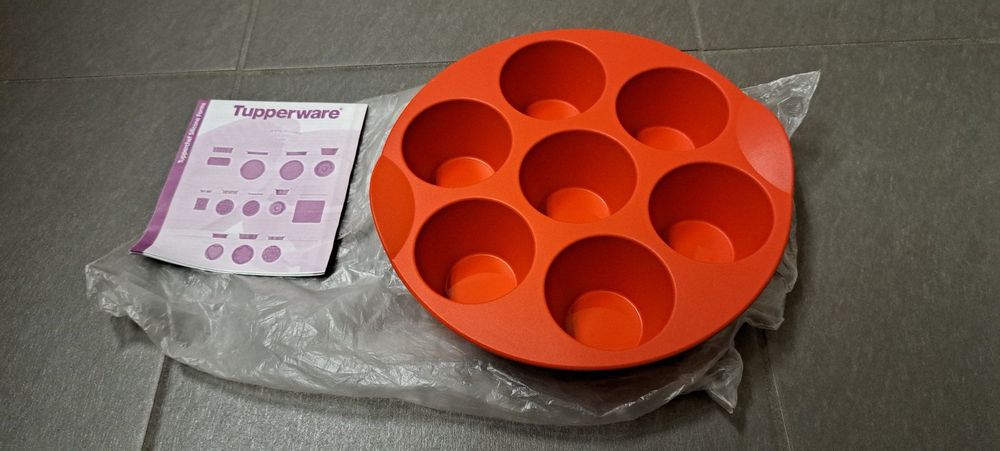 Tupperware, moule à muffin (Neu und originalverpackt) in für CHF 16 ...