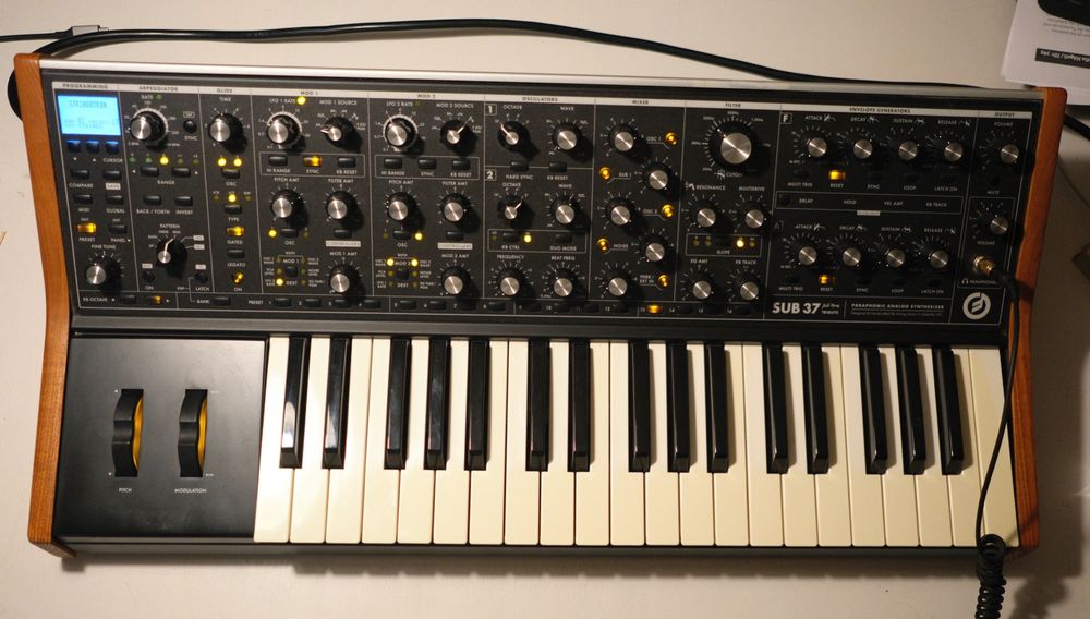 Moog Sub37 (Originalversion) in gutem Zustand (Gebraucht) in für CHF ...