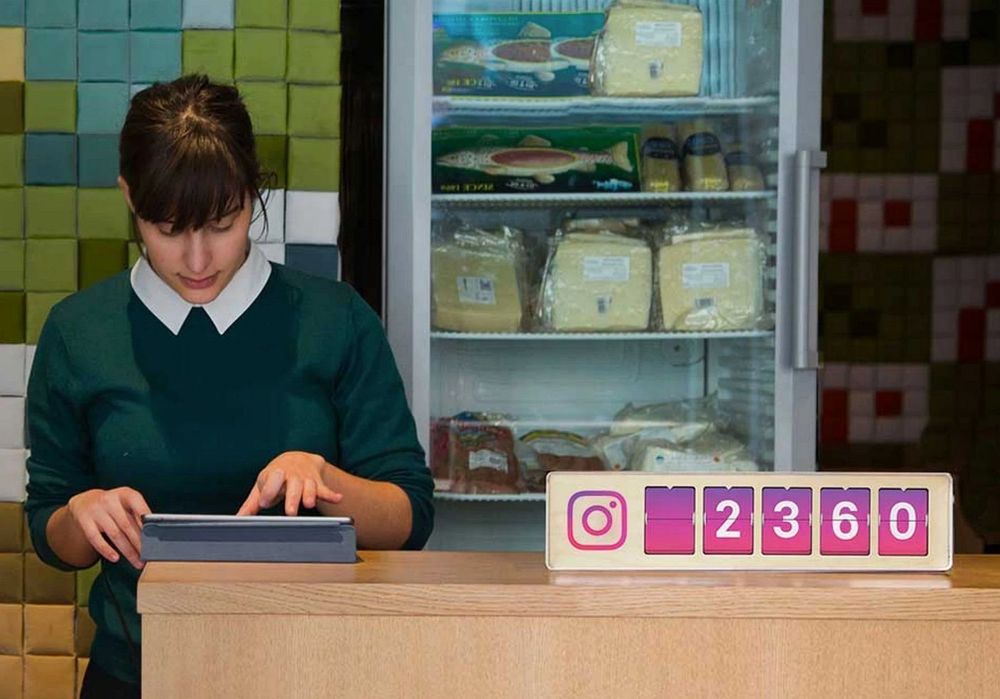 Smiirl Counter Instagram NEU (Gebraucht) in Gossau SG für CHF 145 – mit ...