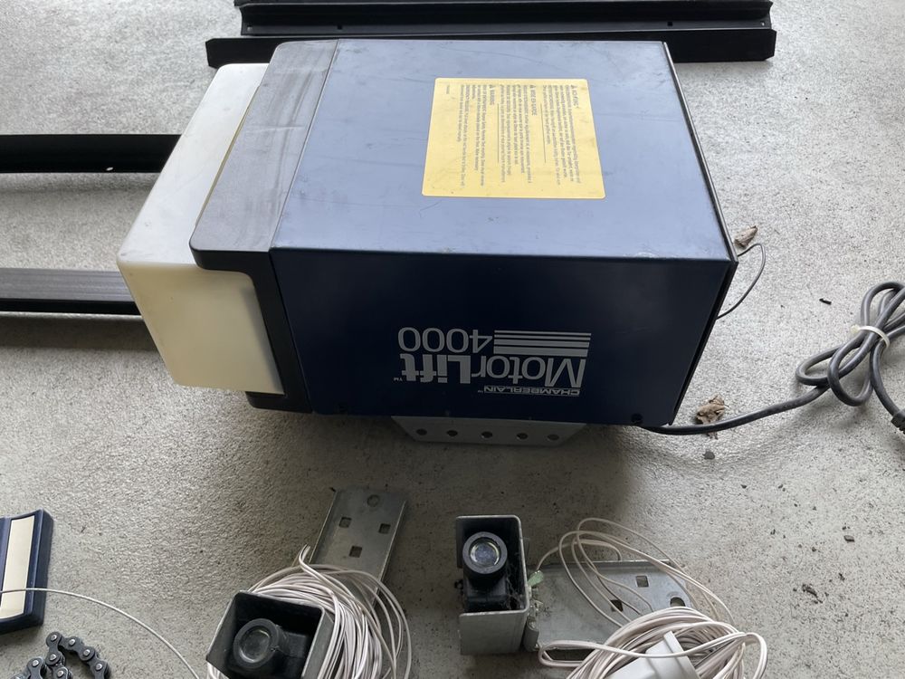 Chamberlain Garagentorantrieb Motorlift 4000 (Gebraucht) in für CHF 37 ...