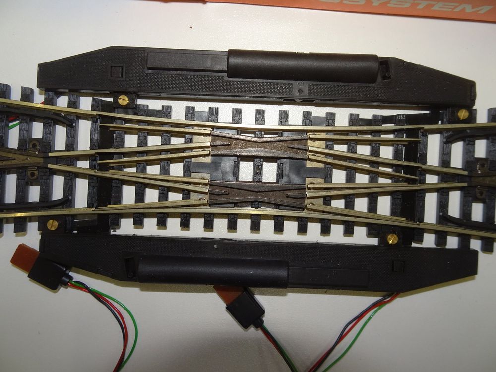 Roco Kreuzungsweiche Schienen Gleis 2-Motorig HO 42320 | Kaufen auf Ricardo