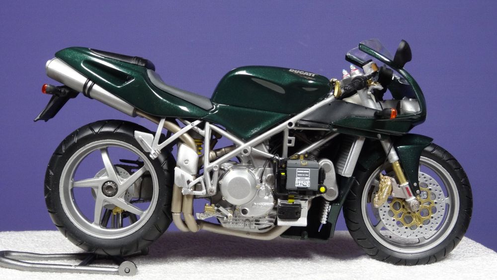 Minichamps 122 120002, Ducati 996, Matrix Reloaded, Vitrine | Kaufen ...