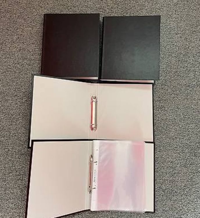 4 schwarze Ordner - inkl. 20 Mäppli (Gebraucht) in Wohlen AG für CHF 1 ...