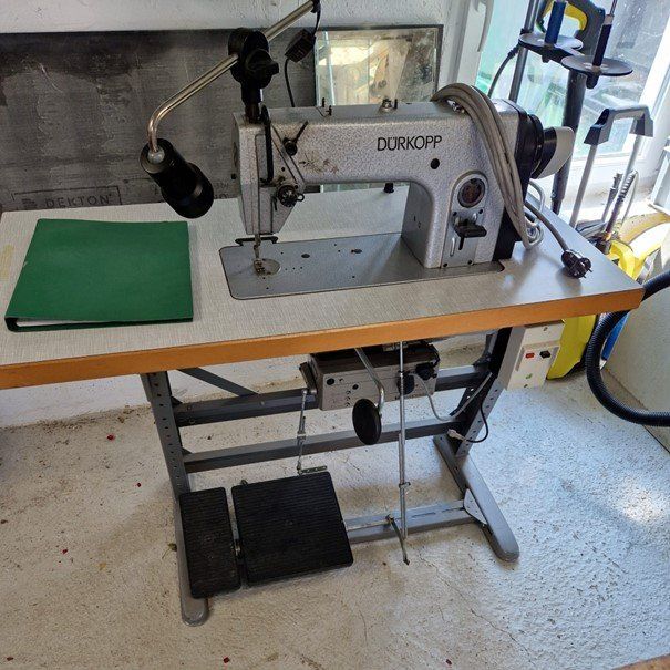Dürkopp 271 machine a coudre (Gebraucht) in Ferpicloz für CHF 356 – nur ...