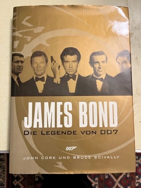 buch, james bond, legende 007, (Gebraucht) in Emmenmatt für CHF 8 – mit ...