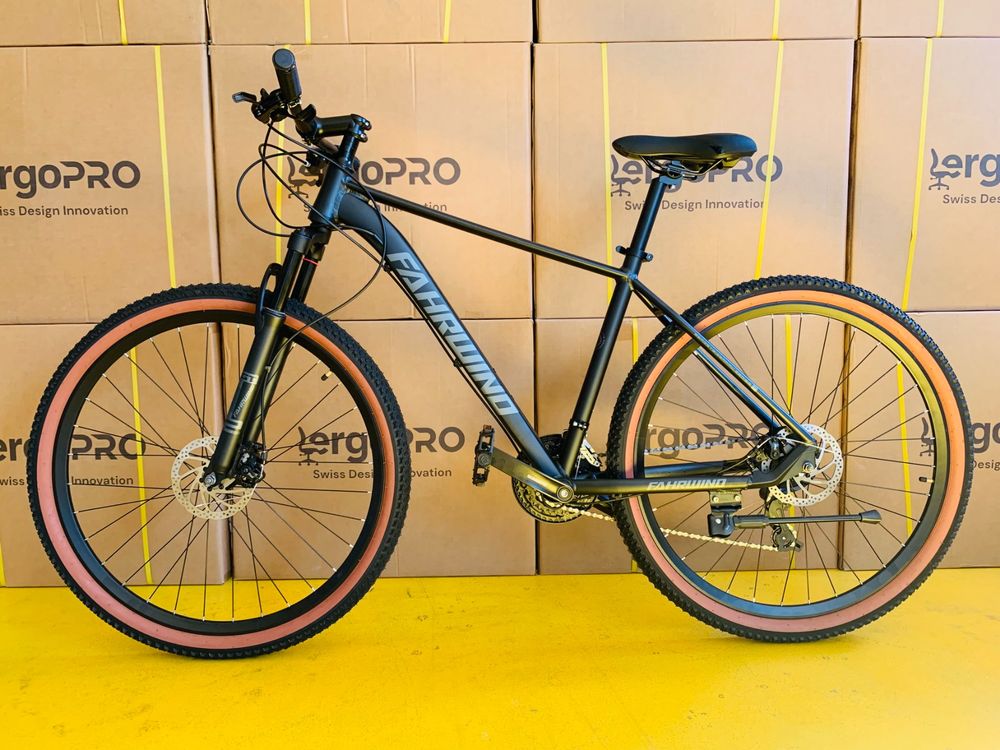 29 Zoll Mountainbike 21-Gang Shimano Parts MATT-SCHWARZ NEU (Neu und ...