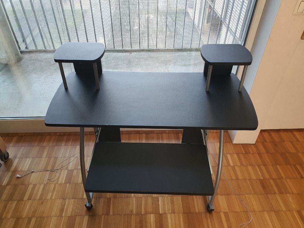 Computer Desk / Pult / Schreibtisch / Bureau with wheels | Kaufen auf ...