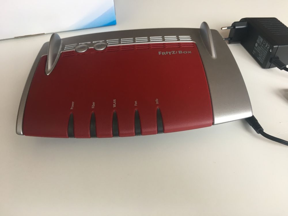 FRITZ!Box 5490 Gigabit WLAN Router mit Glasfaser | Kaufen auf Ricardo