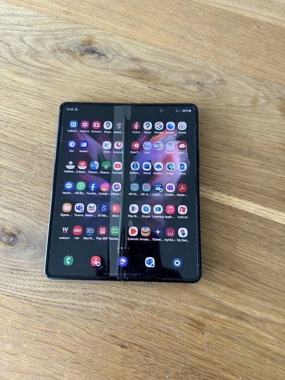 Samsung Galaxy Z Fold3 5G Schwarz Top! | Kaufen auf Ricardo