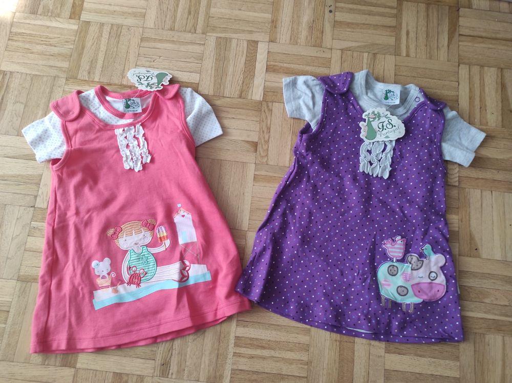 2 robes fille 9-12 mois neufs (Neuf avec emballage d'origine) à Renens ...