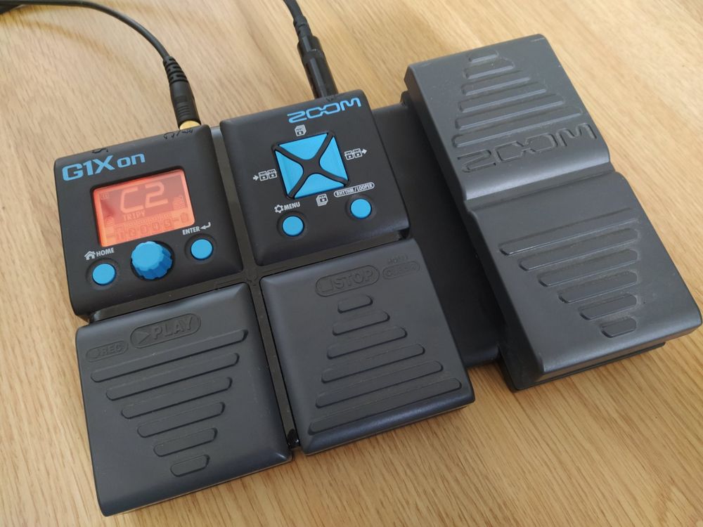 Zoom G1xon Multieffektgerät für E-Gitarre (Gebraucht) in Dietikon für ...