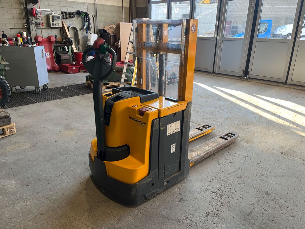 Hochhubwagen Jungheinrich EJD 220 | Kaufen auf Ricardo