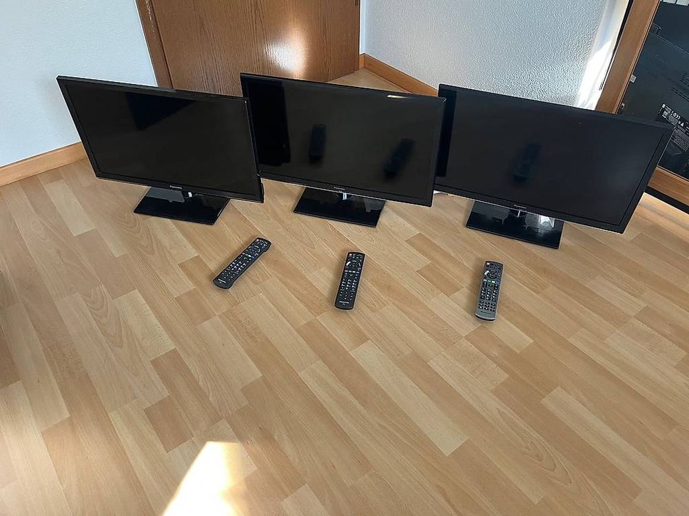Panasonic TV LED TX-24......... 3 Stück ideal Camping Sat (Gebraucht ...