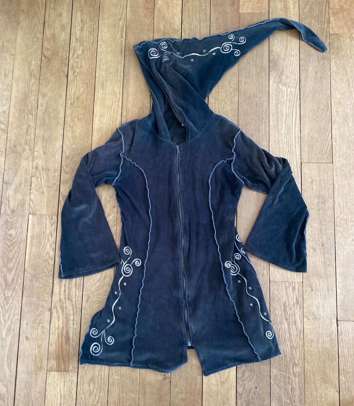 GOA jacket with long pointy hood (Gebraucht) in Zürich für CHF 25 – mit ...