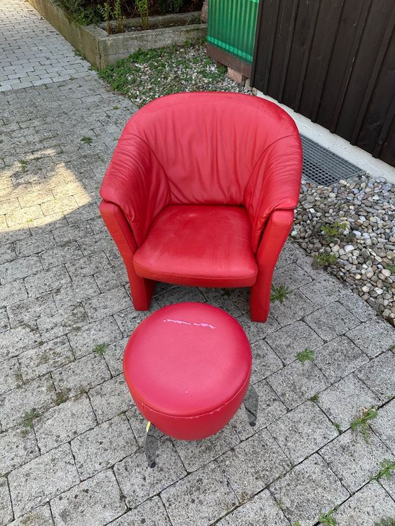 Ledersofa mit Hocker Rot 🔴 (Gebraucht) in Seuzach für CHF 53 – nur ...
