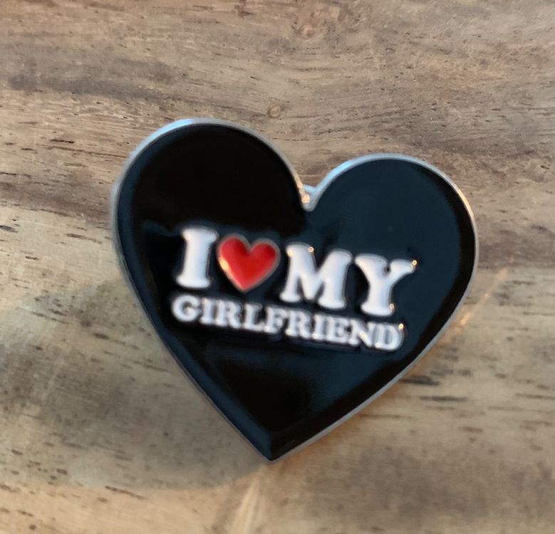 Pin I Love My Girlfriend (Neu und originalverpackt) in Geneve für CHF 1 ...