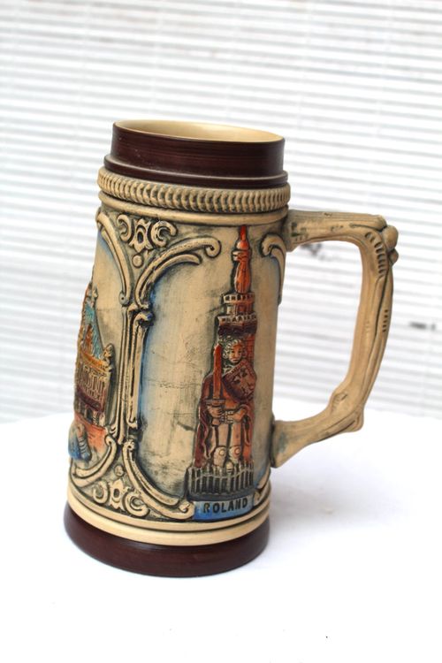 Keramik Gefäss, Stadtmusikanten (Gebraucht) in La Chaux-de-Fonds für CHF 1 – mit Lieferung auf ...