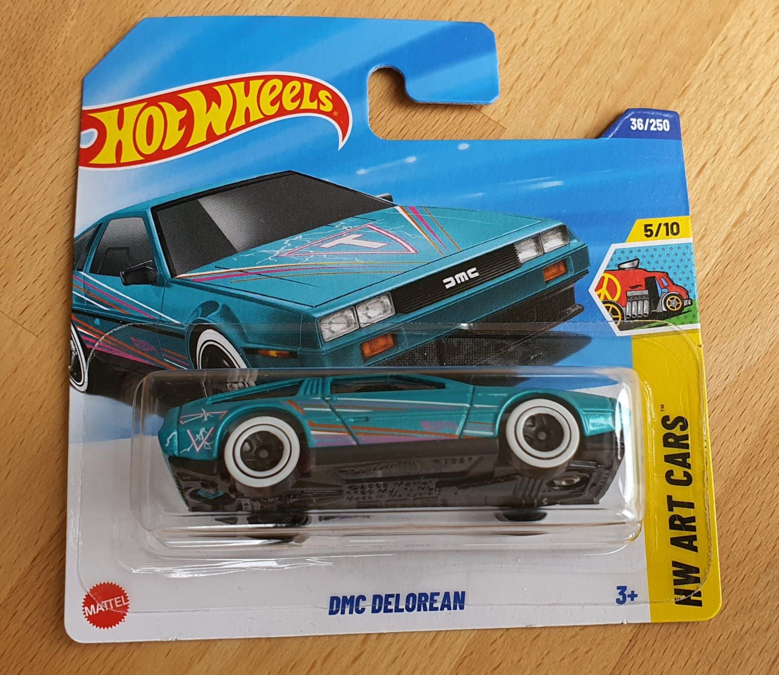 Hot Wheels 2025 DMC DELOREAN >>>TOP