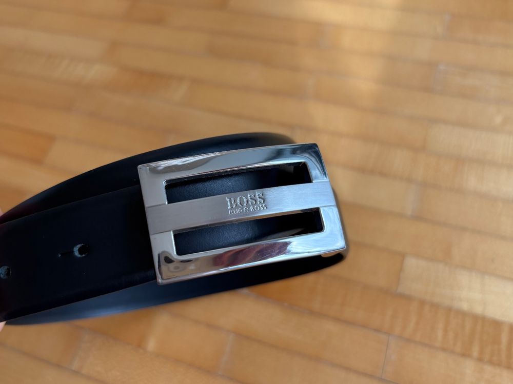 Luxus Hogo Boss Gürtel 90/34 Farbe schwarz (Gebraucht) in Biel-Bienne ...