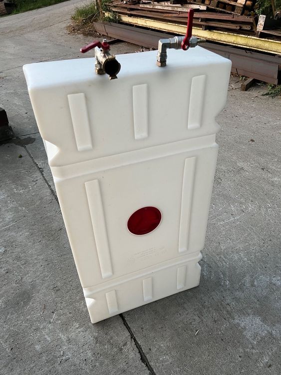 Wassertank Fusion W14-07 ca 150 Liter | Kaufen auf Ricardo